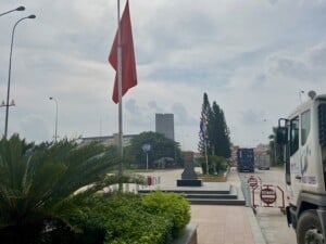 Vietnam-Cambodia, Mộc Bài-Bavet Border Crossing - A Bus On a Dusty Road