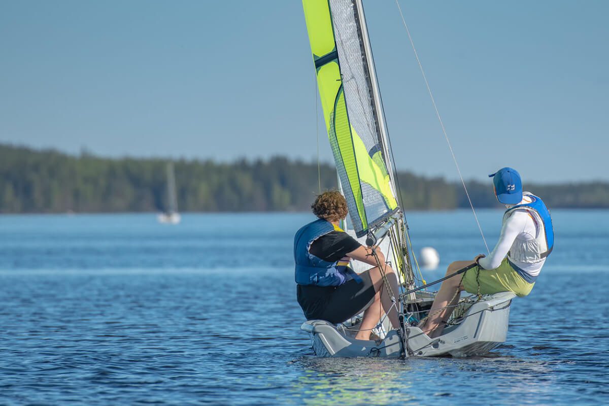 Is Sailing An Exercise? Three Ways Sailing Is A Great Exercise - A Bus ...