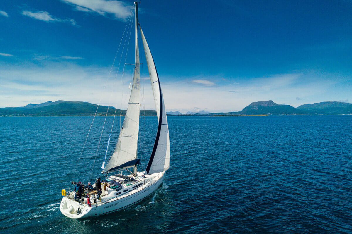 The Importance Of Understanding Points Of Sail In Sailing - A Bus On a Dusty Road
