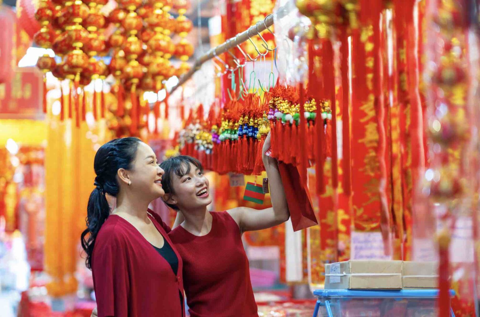 Lunar New Year Vs. Chinese New Year Understanding Both Terms - A Bus On ...